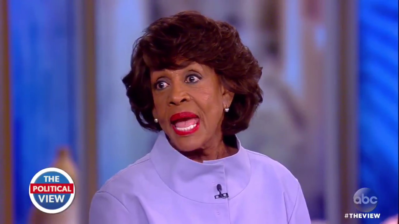 Maxine Waters Taunts 'Lying Trump' for 'Fake' Summit