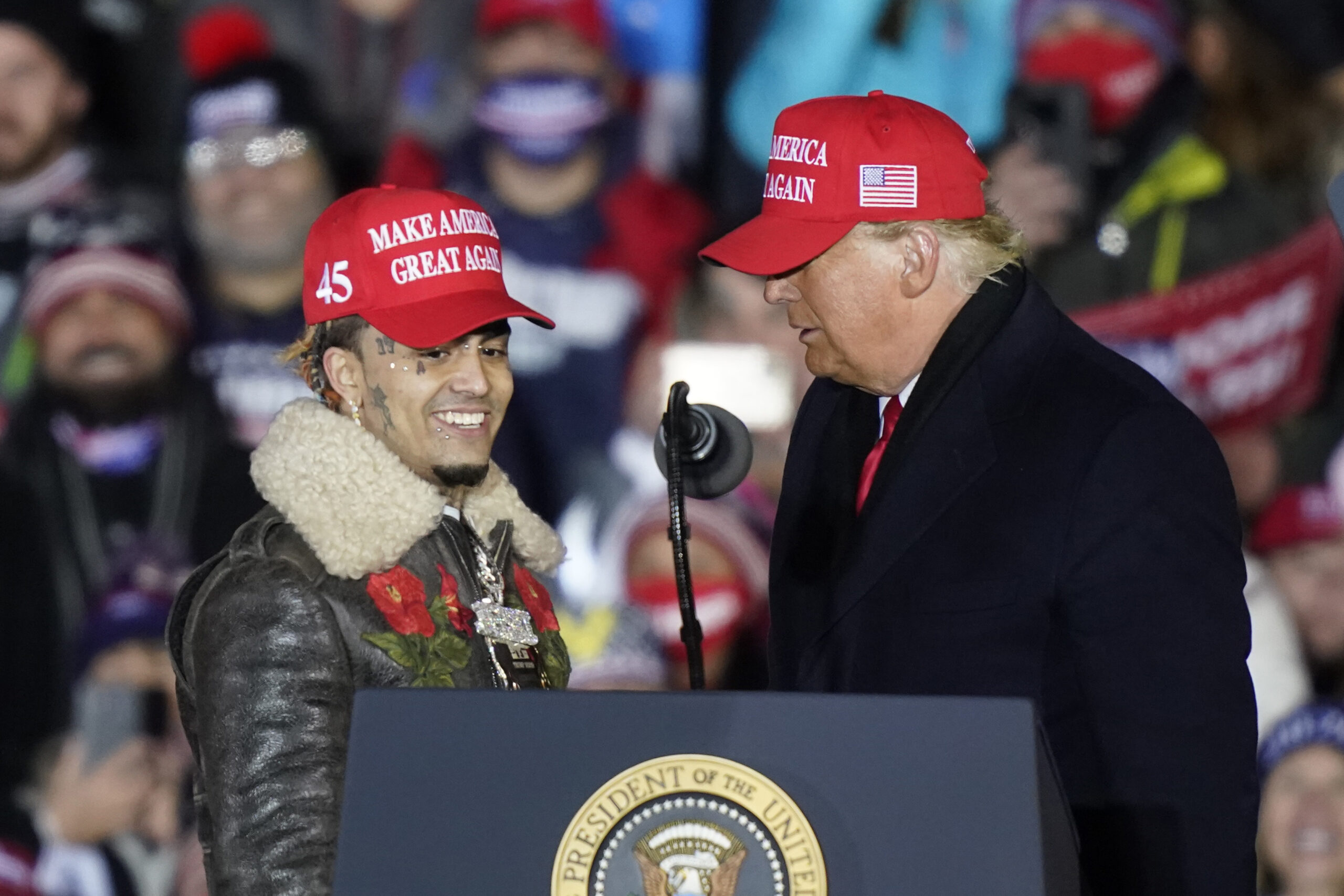 Rapper Lil Pump Posts Mugshot In Solidarity With Trump Freetrump