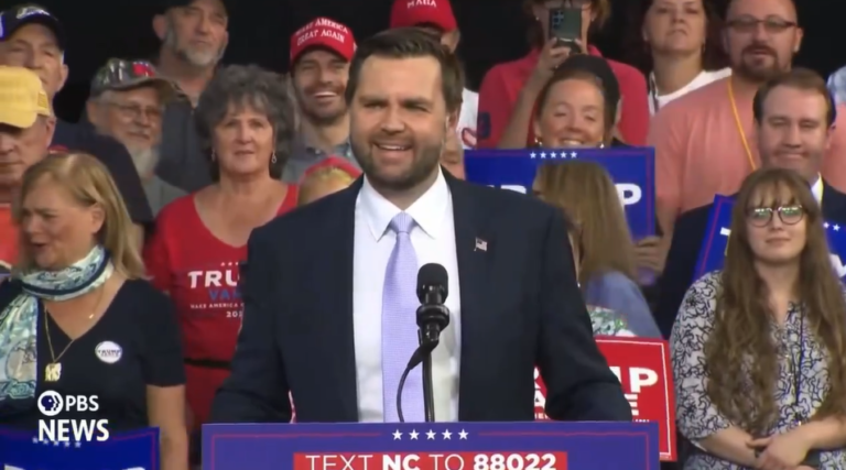 JD Vance Crowd Boos Fed Rate Cut 'Alleviating Inflation'