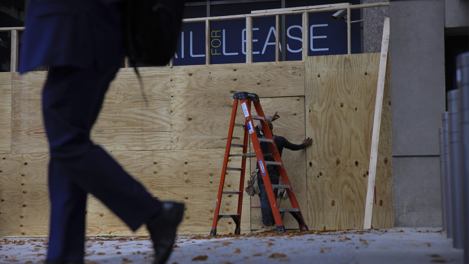 Anti-Climb Riot Fences Go Up at Vice President Residence as D.C. Boards Up