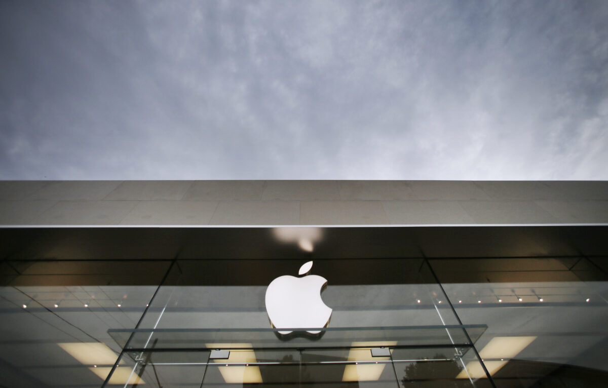 Apple Suspends AI News Alerts After False BBC Story