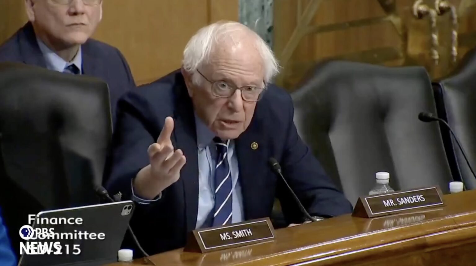 Bernie Sanders Grills Frank Bisignano About SSA Staff Cuts