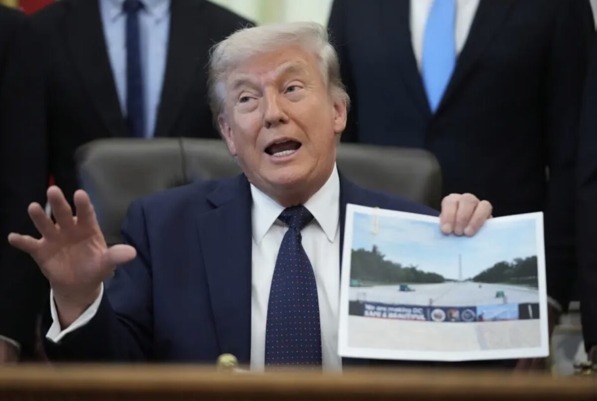 Trump Admin Paying $5M to Cover Horse Statues in Gold: Rprt